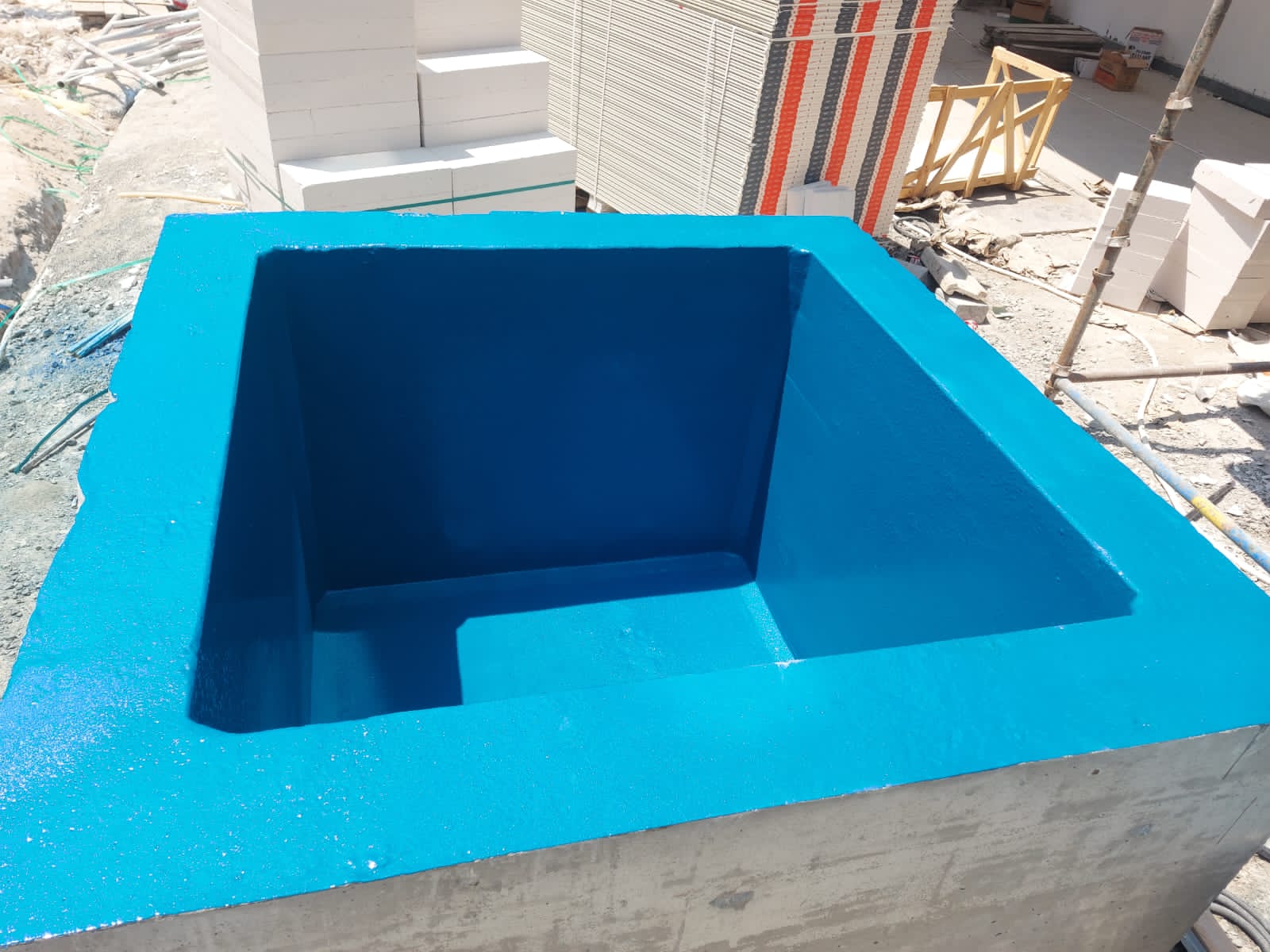 OMNIYAT BUILDING PLANTER BOXES - DELTA Coatings